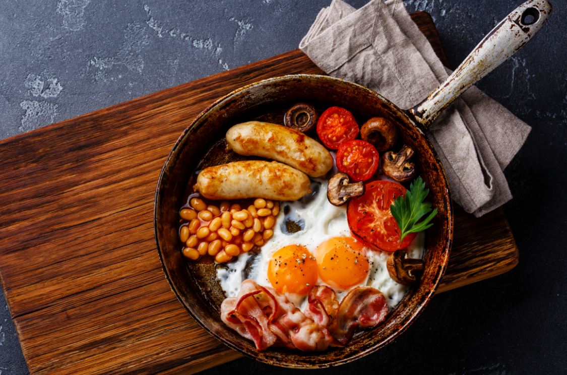 One Pan Fry-Up – CookServeEnjoy