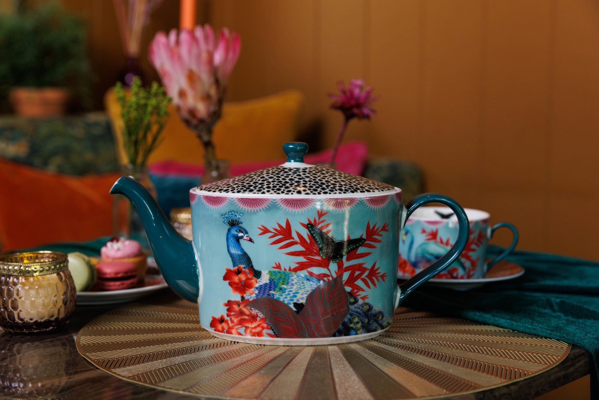 Mikasa x Sarah Arnett Porcelain Teapot, 1100ml – CookServeEnjoy