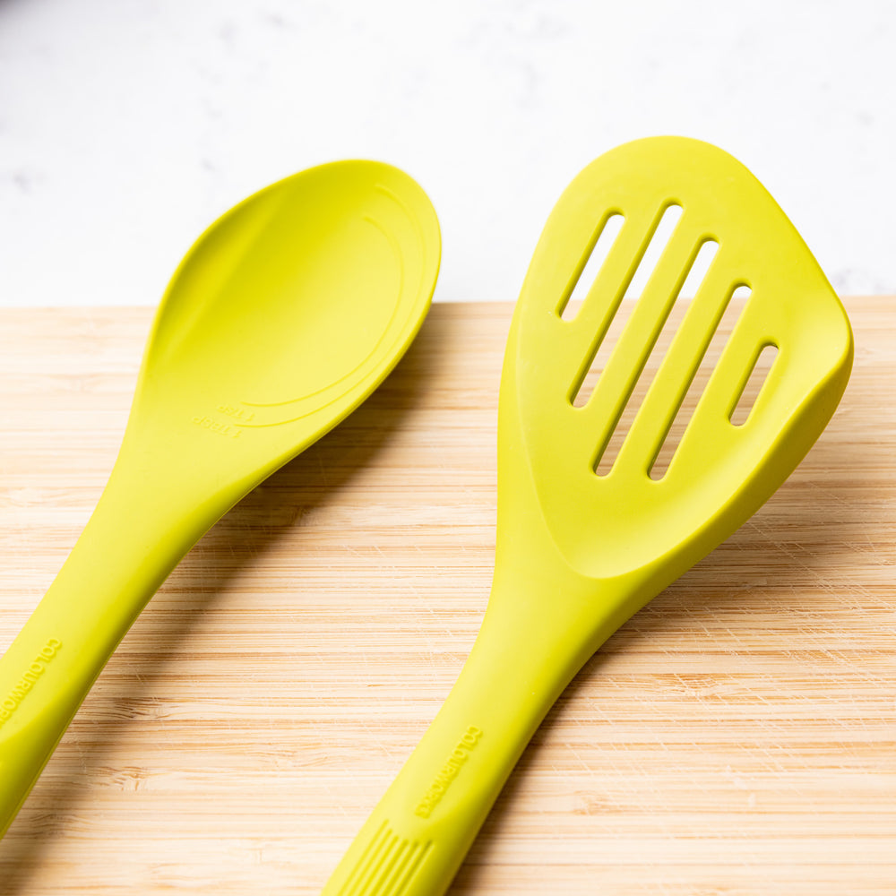 Colourworks Green Silicone Fish Slice with Raised Edge, Slotted Design ...