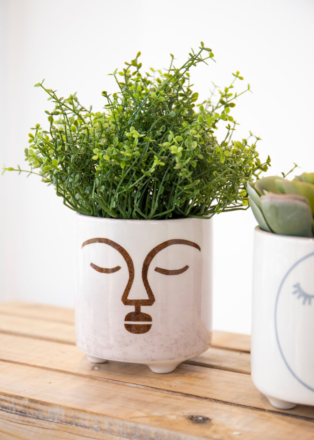 KitchenCraft Abstract Face Planter, Dolomite, White / Brown ...