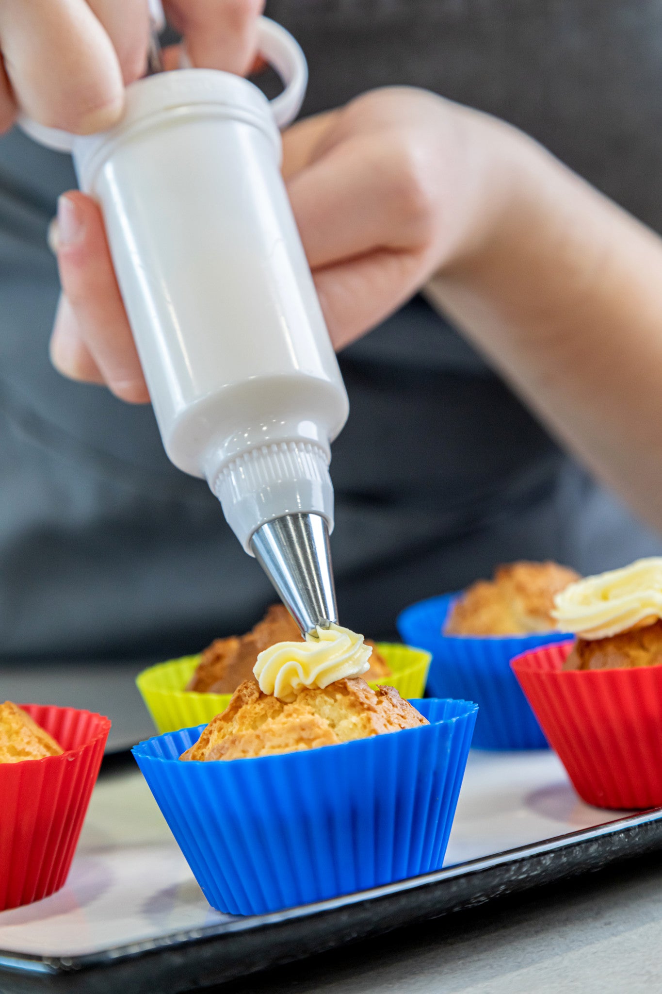 KitchenCraft Icing Syringe With Stainless Steel Nozzles – CookServeEnjoy